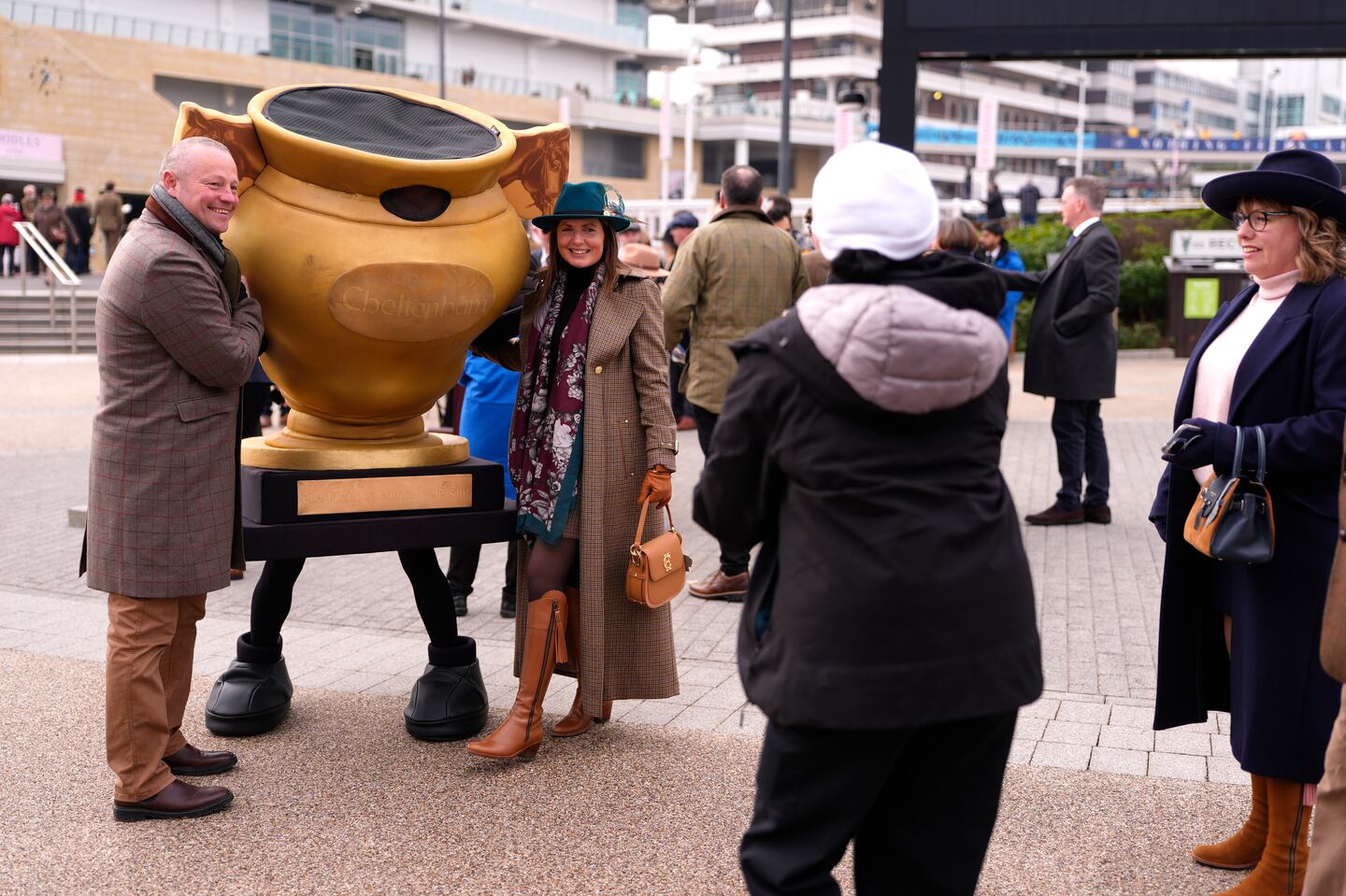 Cheltenham 2025 day four: Inothewayurthinkin wins Gold Cup – As it ...
