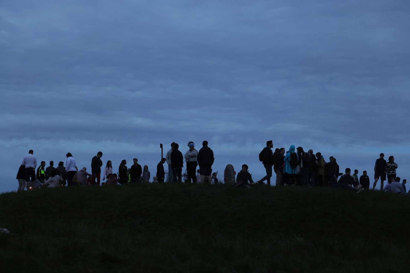 In pictures: Summer solstice celebrations at the Hill of Tara – The ...