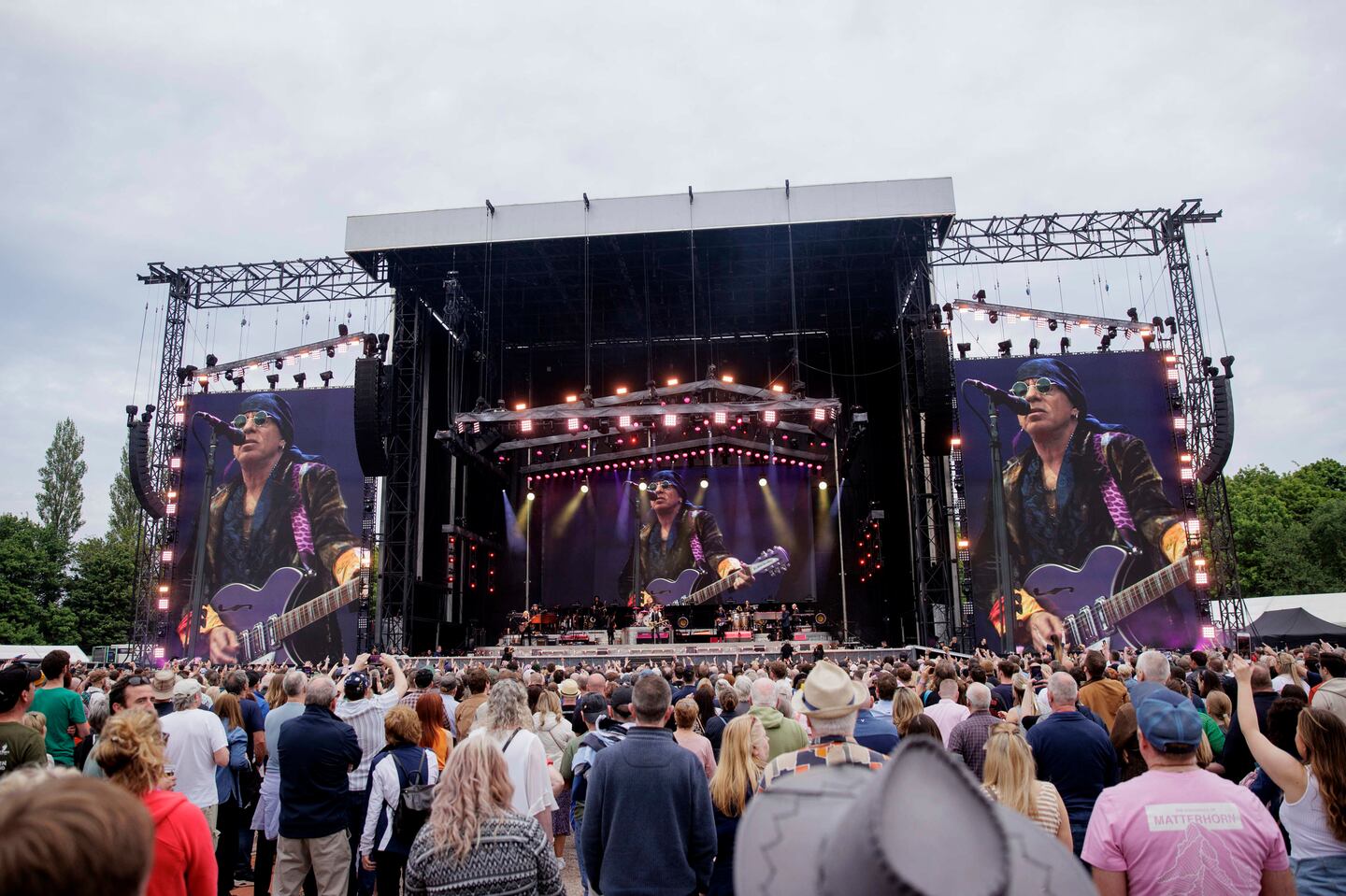 In pictures: Bruce Springsteen’s No Surrender live show in Belfast ...