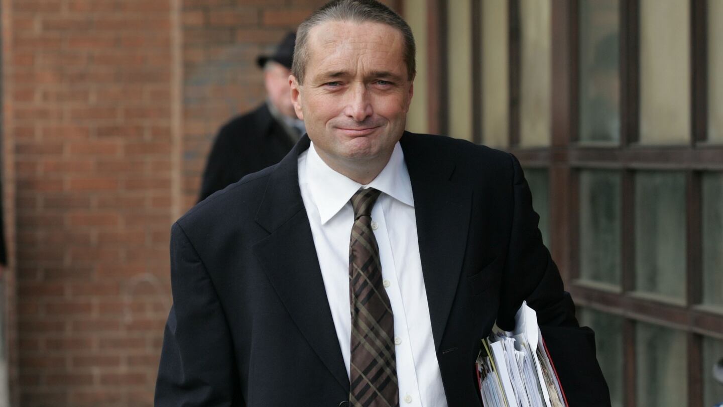 Criminal Anthony Kelly speaks at funeral of solicitor John Devane – The ...