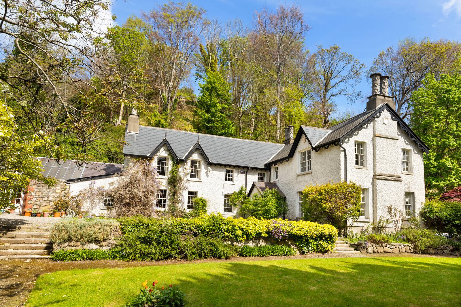 Look inside: Shane Ross and Ruth Buchanan selling Enniskerry home for € ...