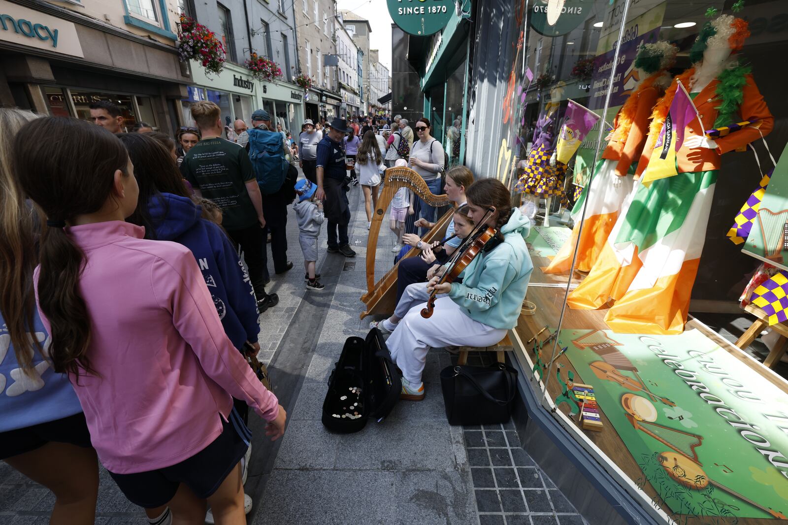 Fleadh Cheoil 2025 in pictures: Musicians and dancers entertain large ...