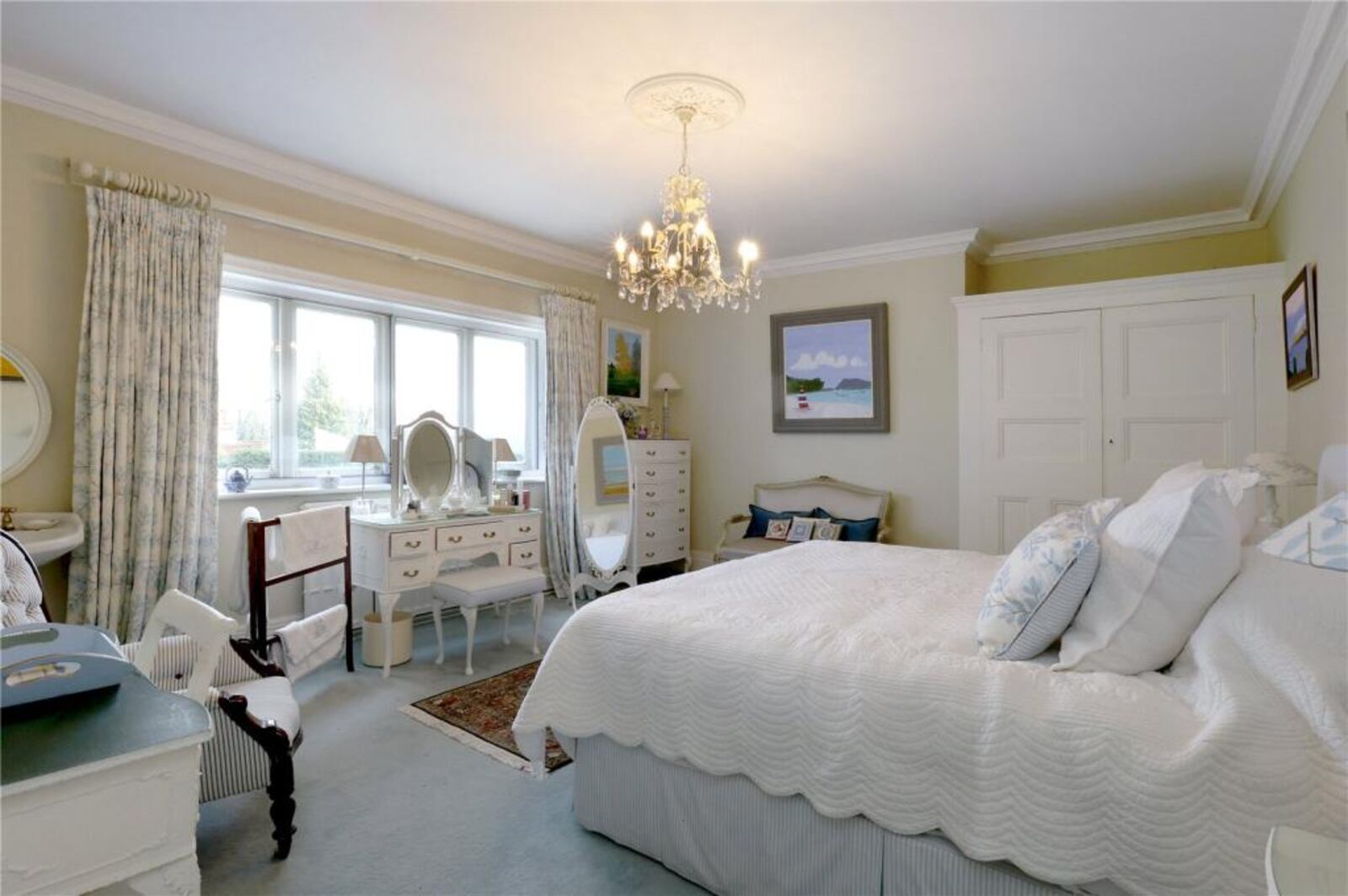 Look inside: Terry Wogan’s £3.75m home with tennis court, swimming pool ...