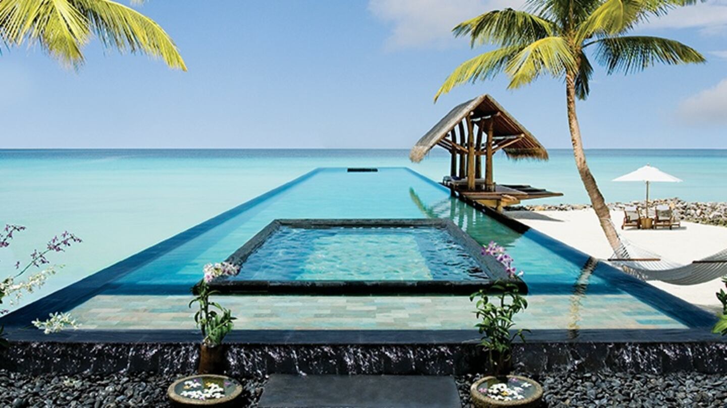 Meet the sky-pool: Are skyscraper infinity pools the next big thing ...