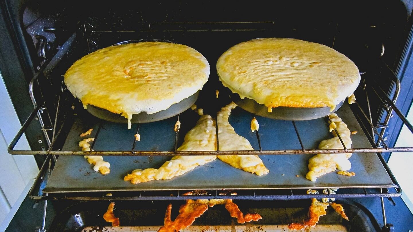 How to avoid the 21 biggest baking disasters, from burnt cakes to soggy ...