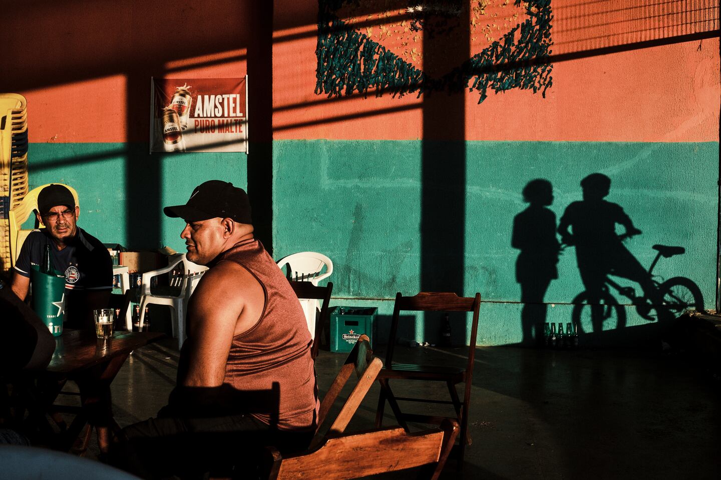 The blink of an eye: Great street photography that finds magic in the ...