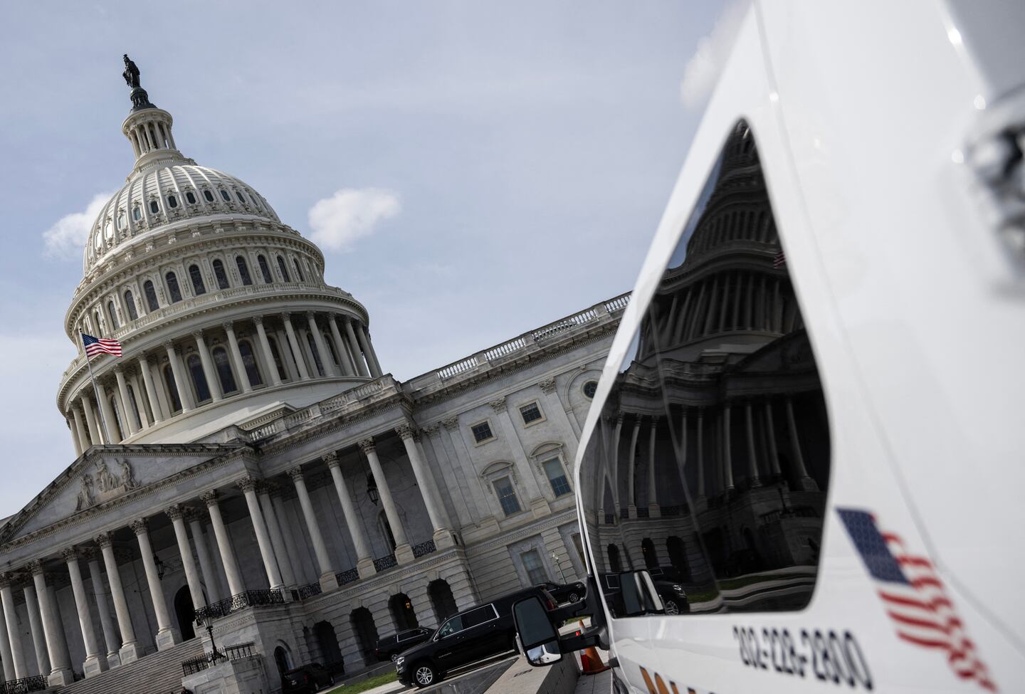 Us Senate Passes Spending Bill Averts Imminent Shutdown The Irish Times