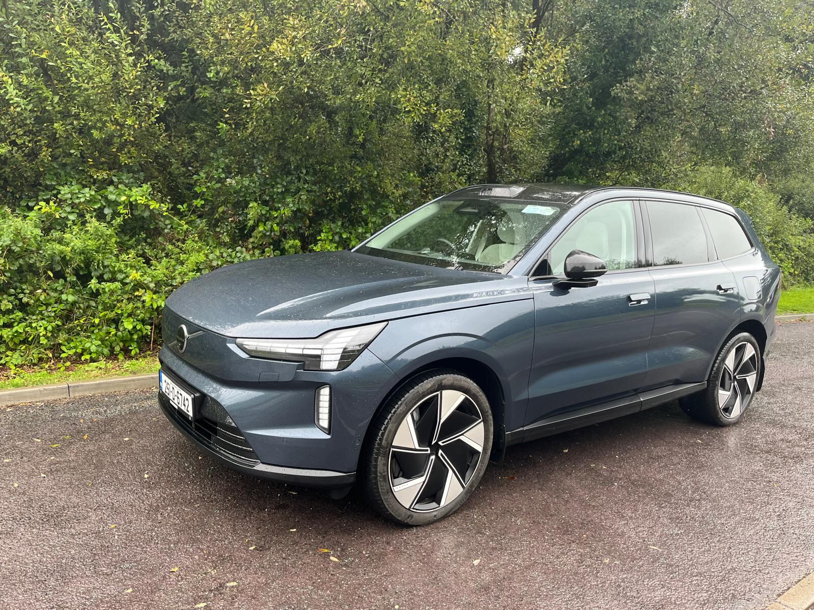 Priced for stockbrokers, driven on school runs: Volvo EX90 tested – The ...