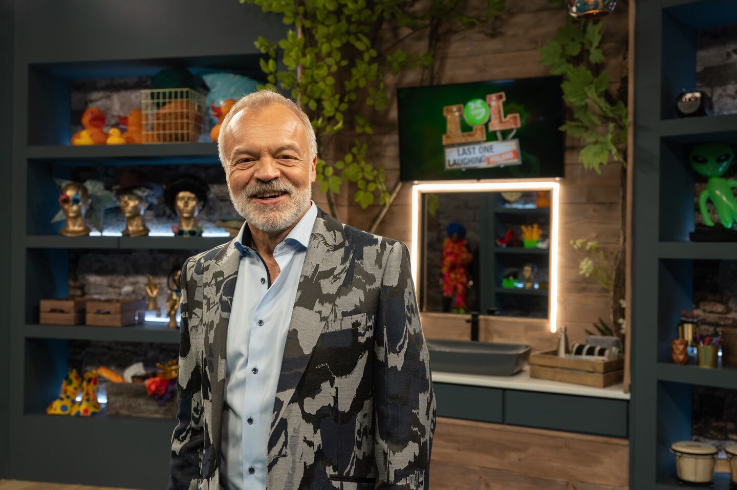 Last One Laughing Ireland: Behind the scenes with Graham Norton and ...