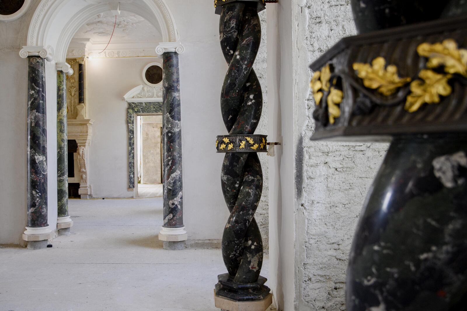 How a gin-selling Wall Street banker bought and restored his ancestral ...