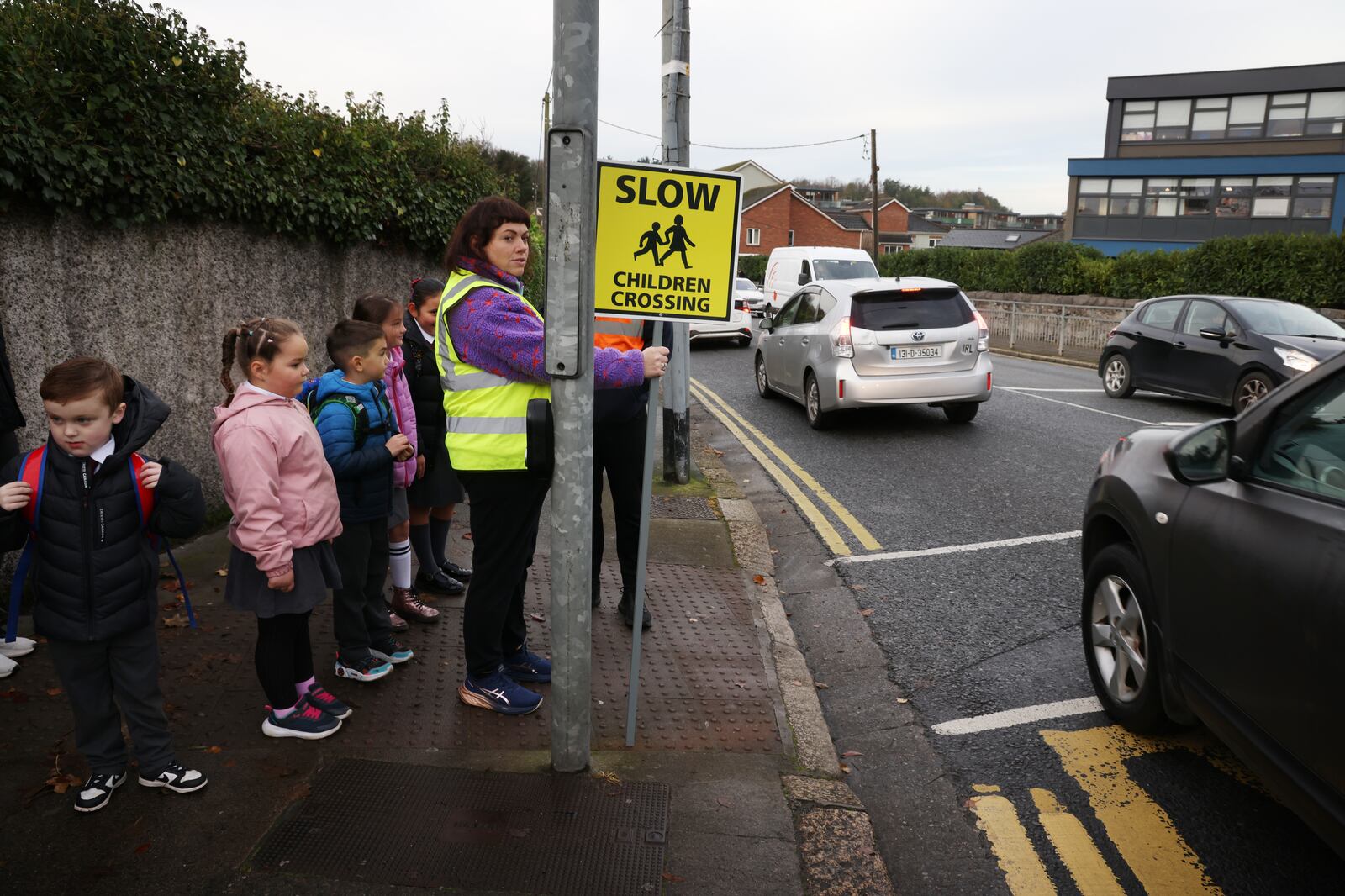‘You’re hoping someone stops’: Parents volunteer as school wardens to ...