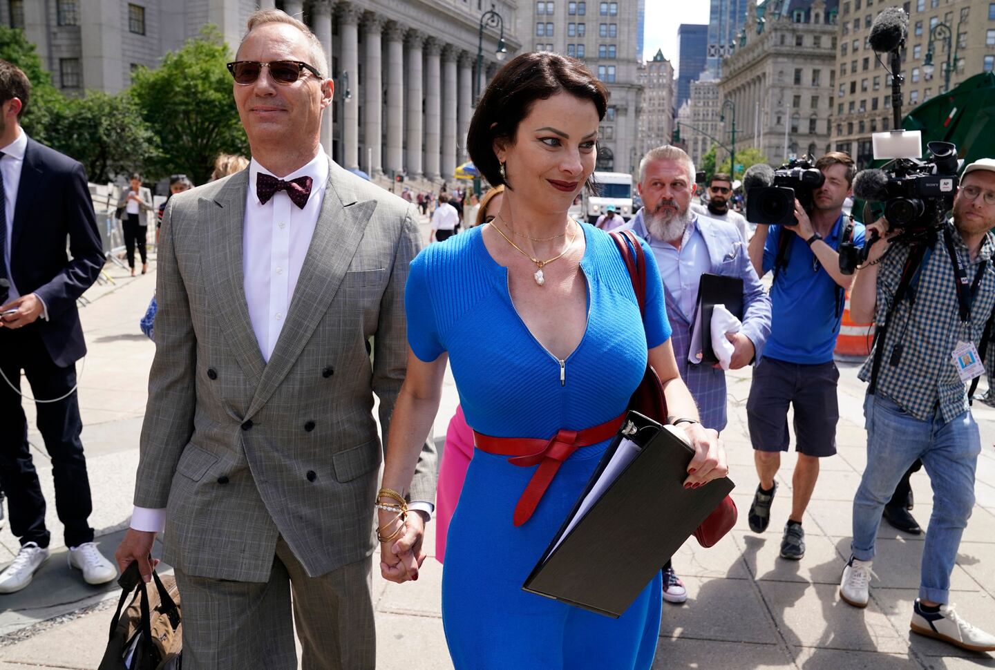 Ghislaine Maxwell: How the publishing baron’s daughter became Epstein’s ...