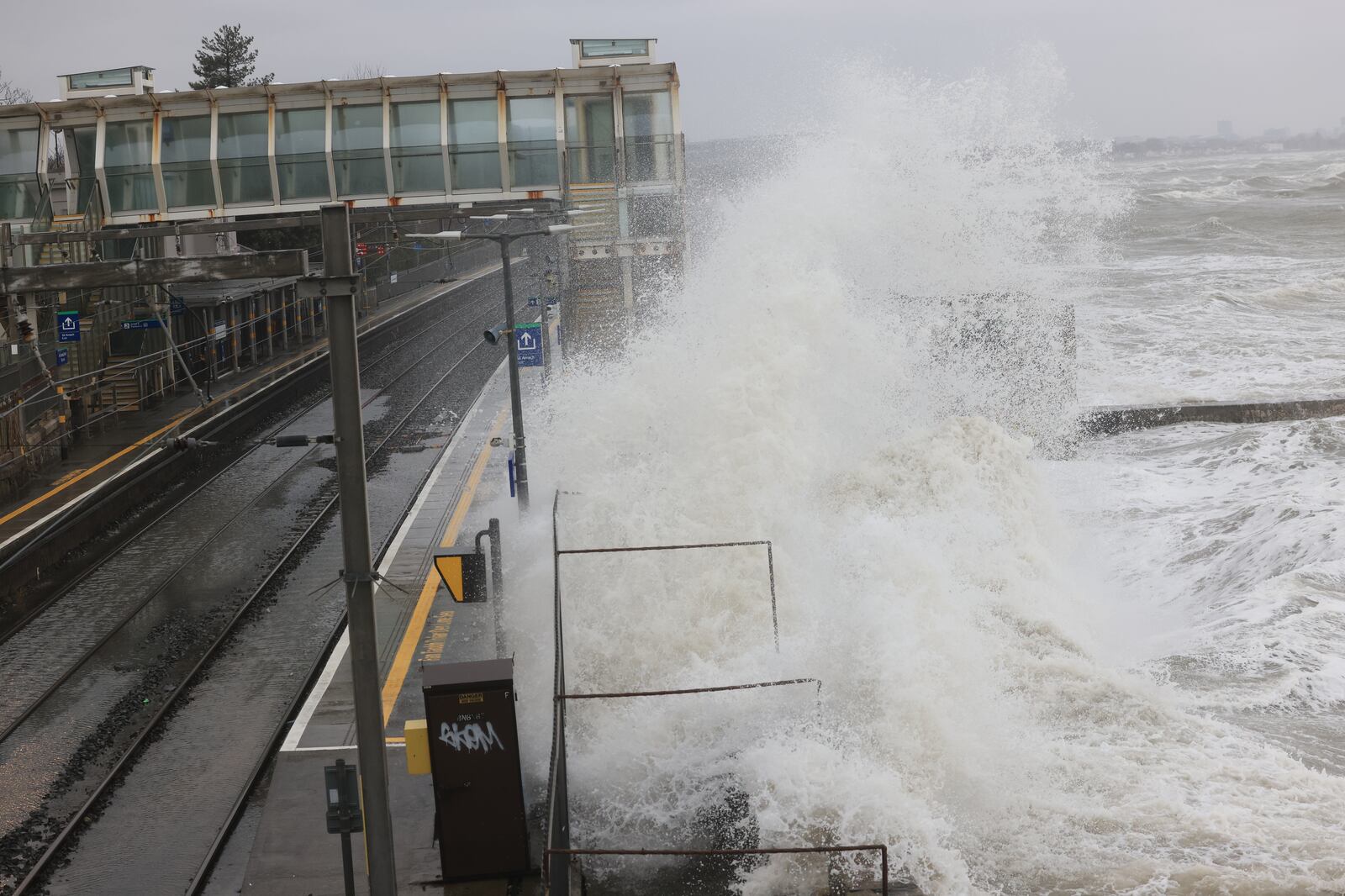 Flooding latest in Dublin and surrounding counties; Met Éireann ...
