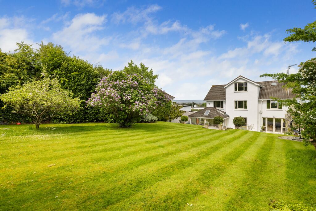 Luxury living at detached Dalkey home overlooking Dublin Bay for €2.95m ...