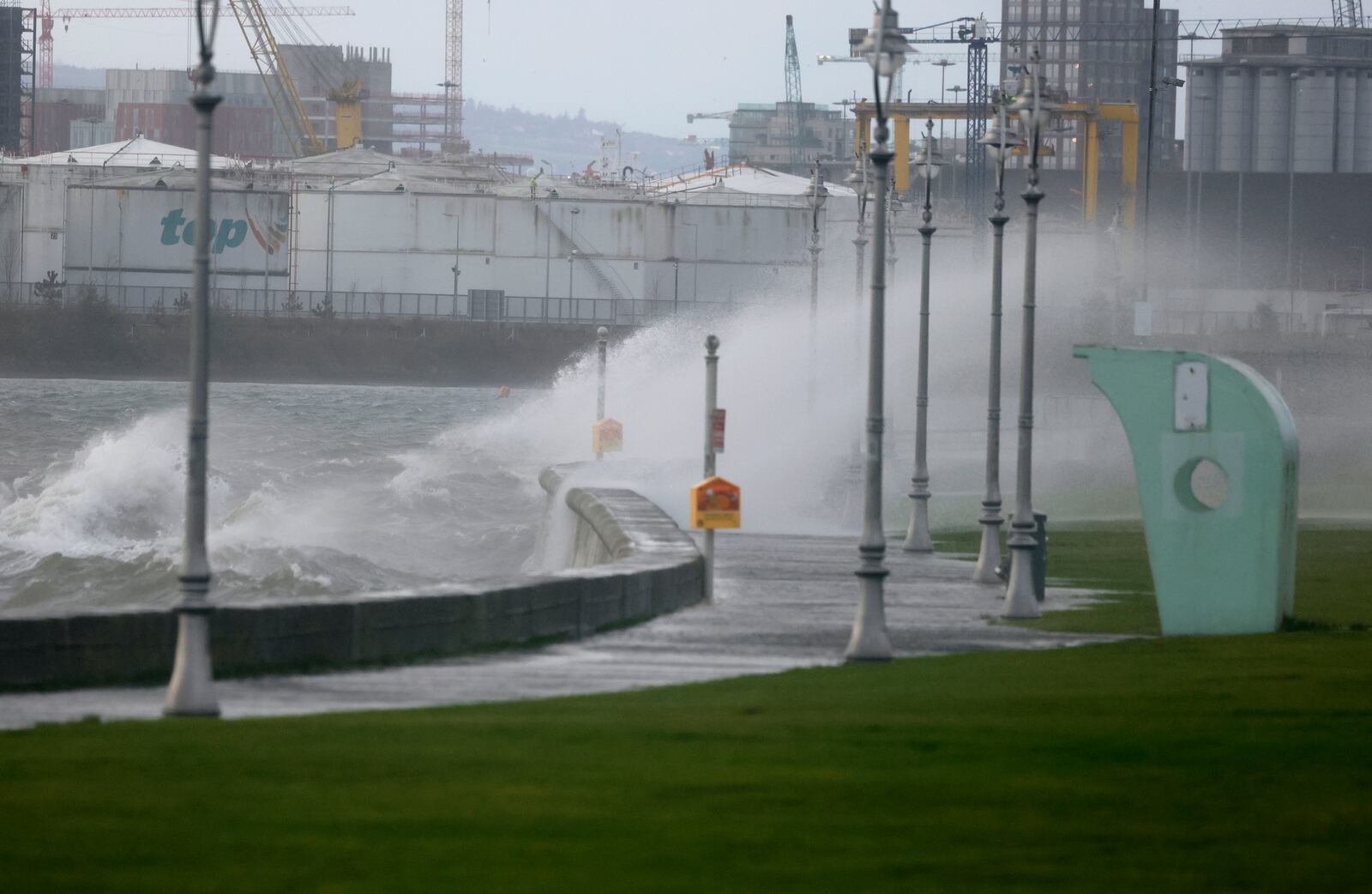 Storm Darragh: Red wind warnings in place for six counties with ‘very ...
