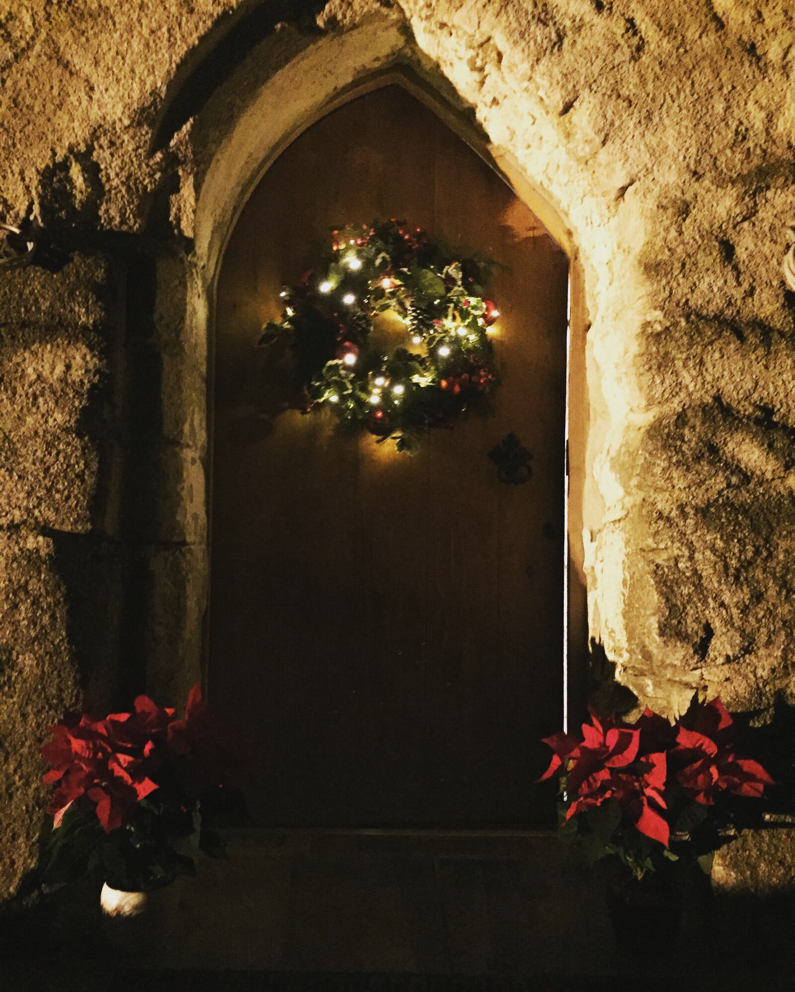 A castle for Christmas: Roaring log fires, candlelight and banquet ...
