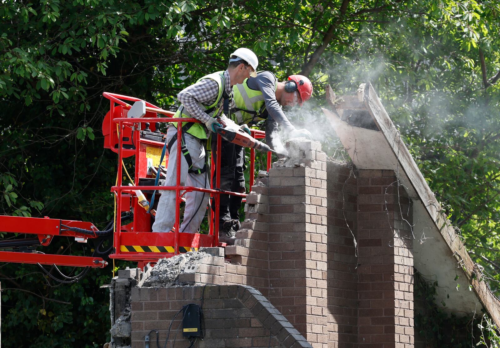 Row of partially collapsed houses in south Dublin demolished – The ...