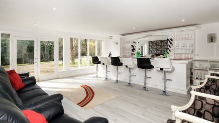 Gerald Kean’s manor down Wicklow way for €3.75m – The Irish Times