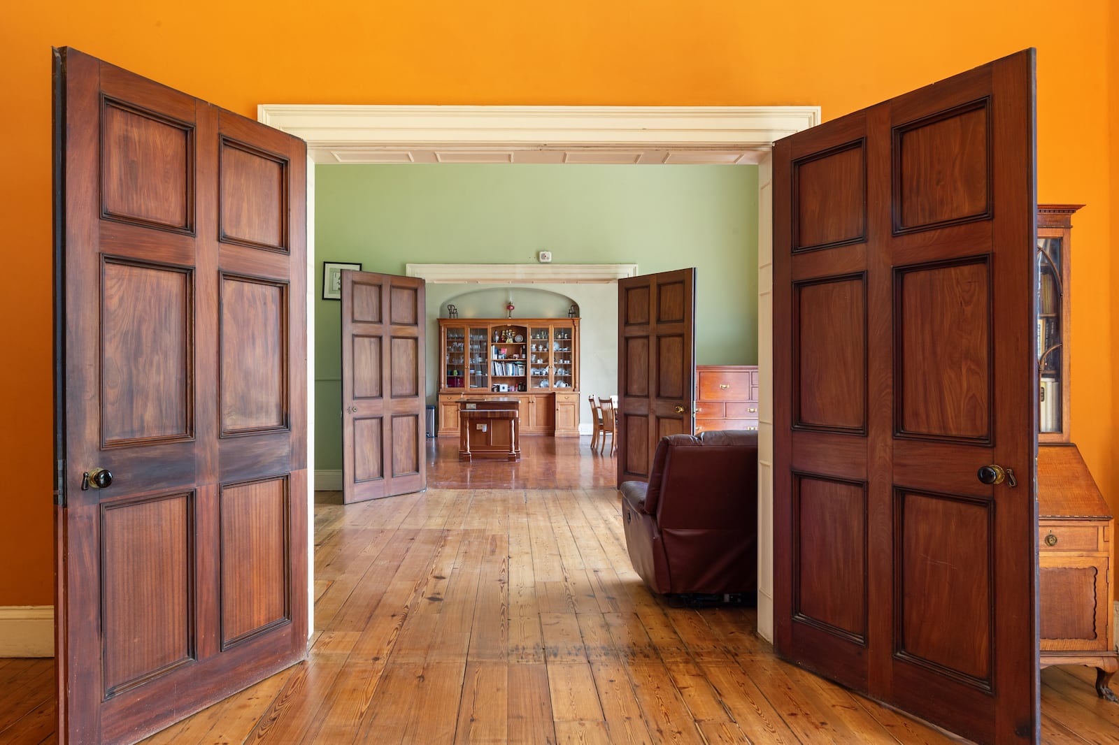 Regency residence on 22 acres adjacent to Dublin’s Shackleton Gardens ...