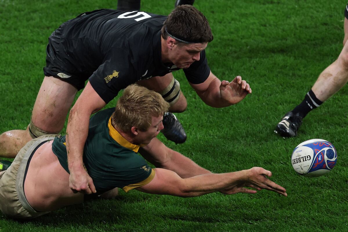 Pieter-Steph du Toit, the battling Bok who keeps putting his body on ...